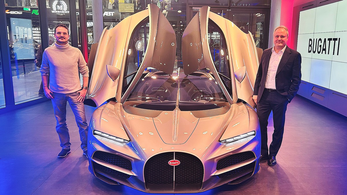 Bugatti Showroom München - Doerr Group