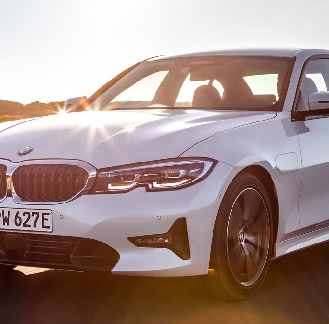 Fahrbericht BMW 330e Plug in Hybrid Sparsam aber nicht spaBarm